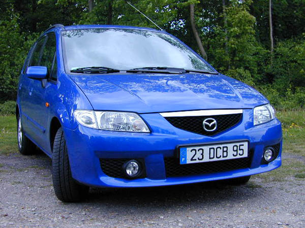 Essai Mazda Premacy 2001 : un monospace compact et dynamique