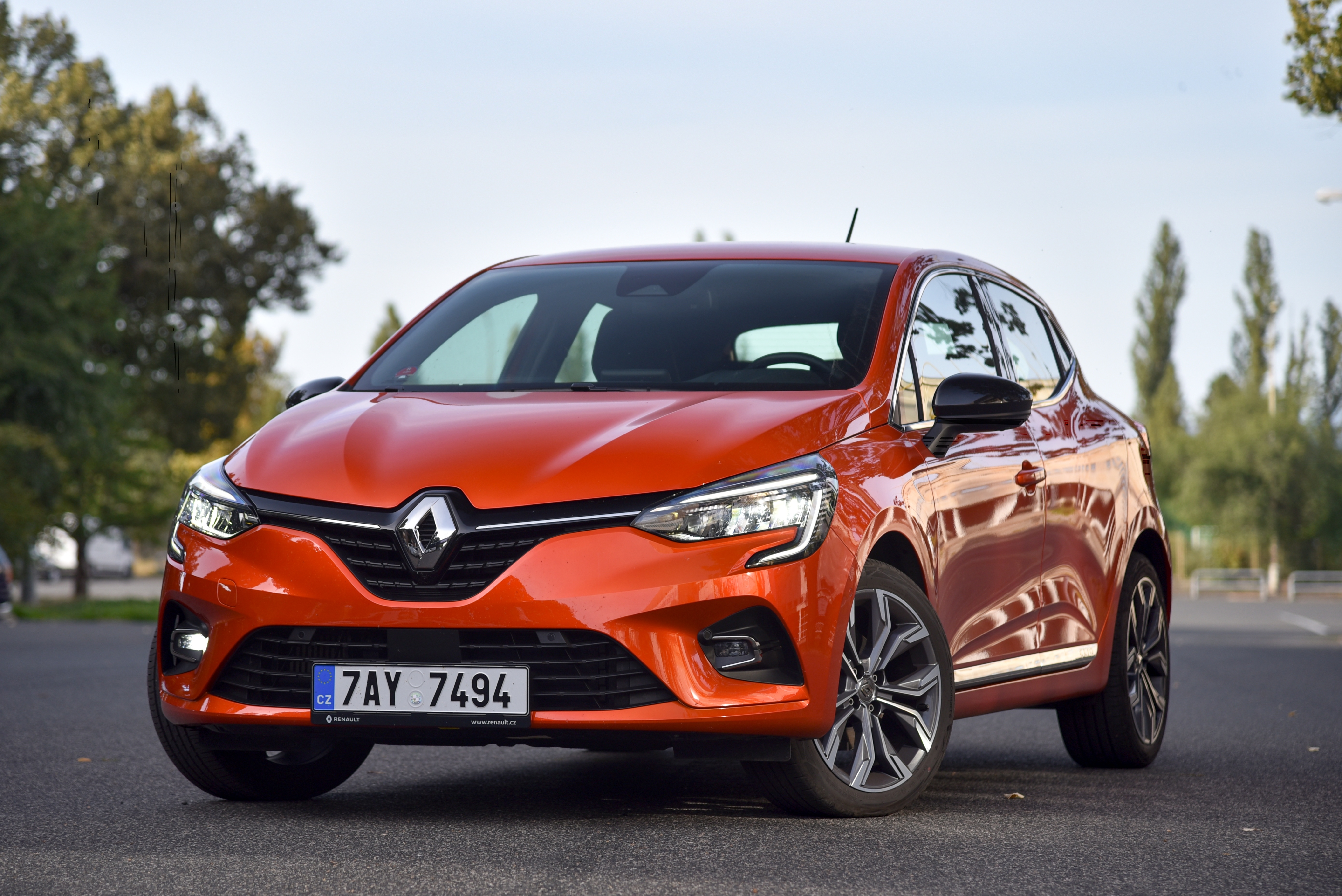 Top des voitures pour les jeunes conducteurs / jeunes permis