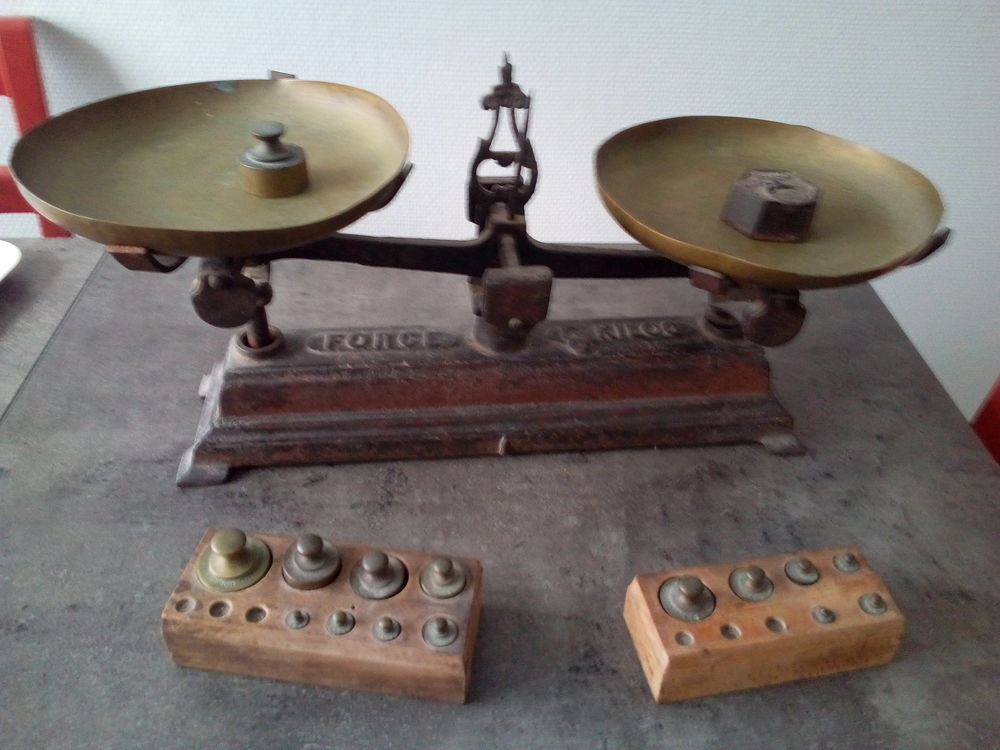 Achetez balance de marché unique/collector, annonce vente à Échirolles ...