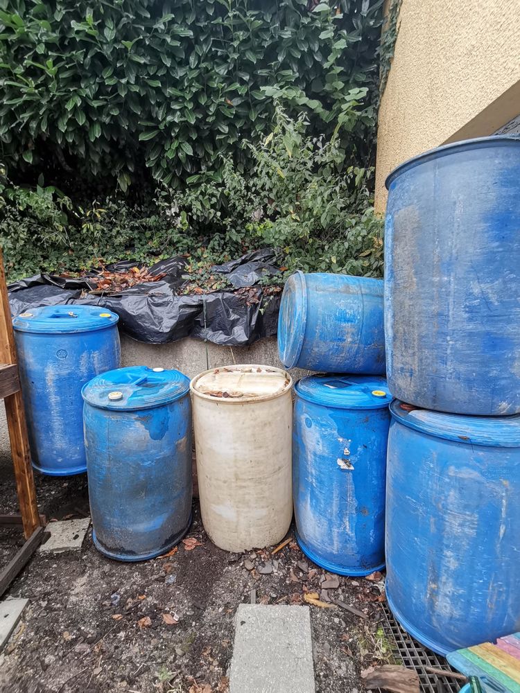 Achetez bidons 6 bidons occasion, annonce vente à Salles-Curan (12 ...