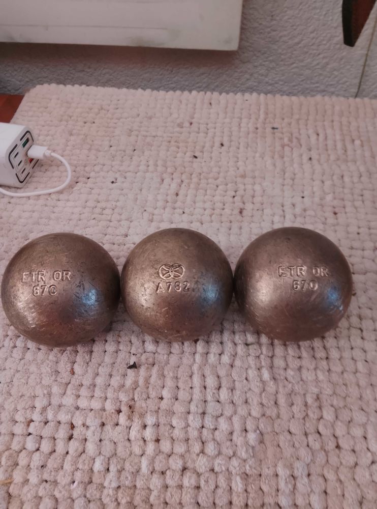 Achetez boules de pétanque quasi neuf, annonce vente à Hastingues (40 ...