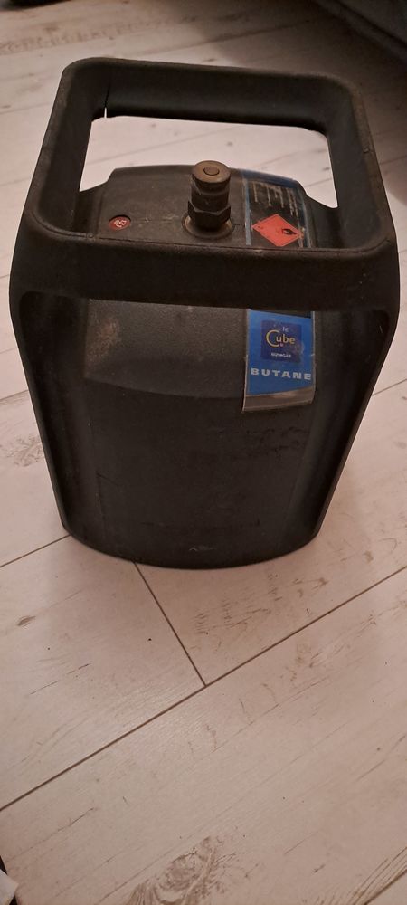 Achetez bouteille gaz cube occasion, annonce vente à Fuveau (13 ...