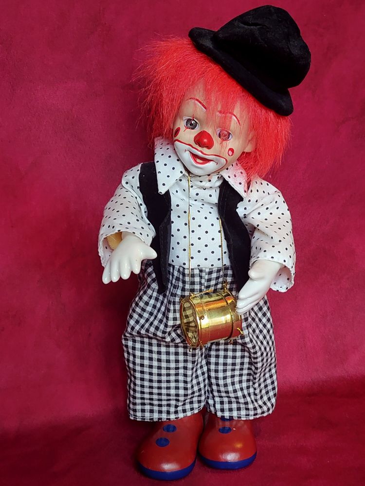 Achetez clown musical '' occasion, annonce vente à Avermes (03) WB172242166