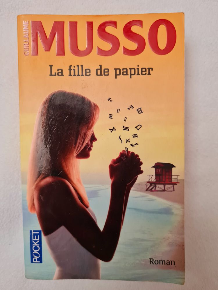 Achetez la fille de papier . occasion, annonce vente à Hyères (83) WB173592531