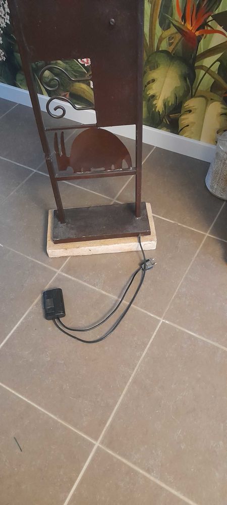 Achetez grand lampadaire. quasi neuf, annonce vente à Breuillet (91 ...