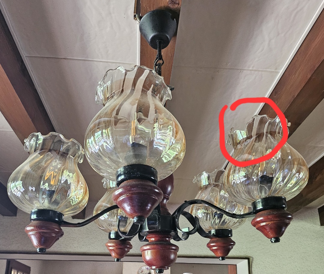 Achetez 3 lustres lustre occasion, annonce vente à Trets (13) WB175522416