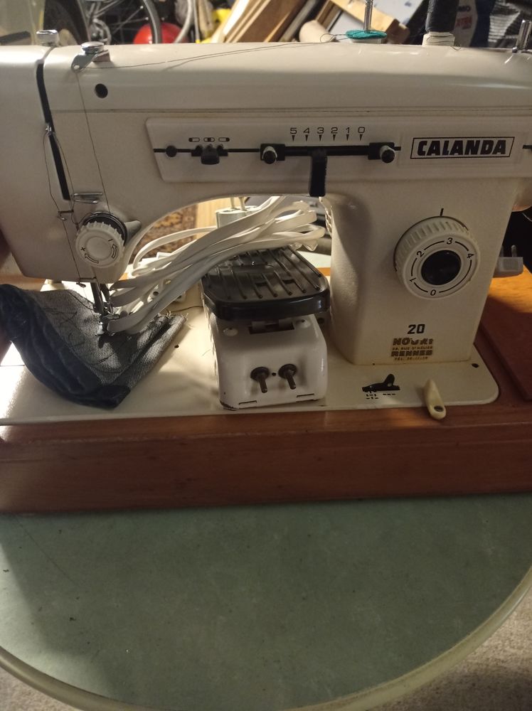 Achetez machine à coudre occasion, annonce vente à Rennes (35) WB174877740