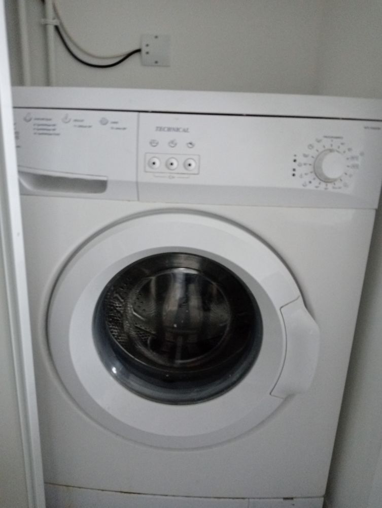 Achetez machine a laver très quasi neuf, annonce vente à Deauville (14 ...