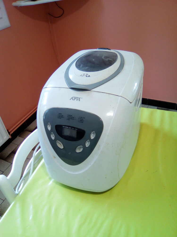 Achetez une machine a pain quasi neuf, annonce vente à Sept Chemins (69 ...