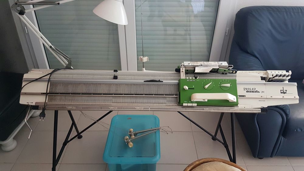 Machines à tricoter occasion , annonces achat et vente de machines à ...