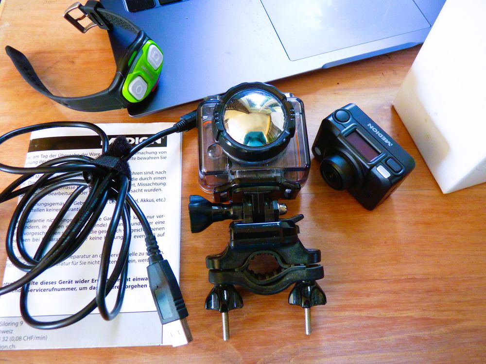 Achetez medion camera action occasion, annonce vente à Brienne-le ...