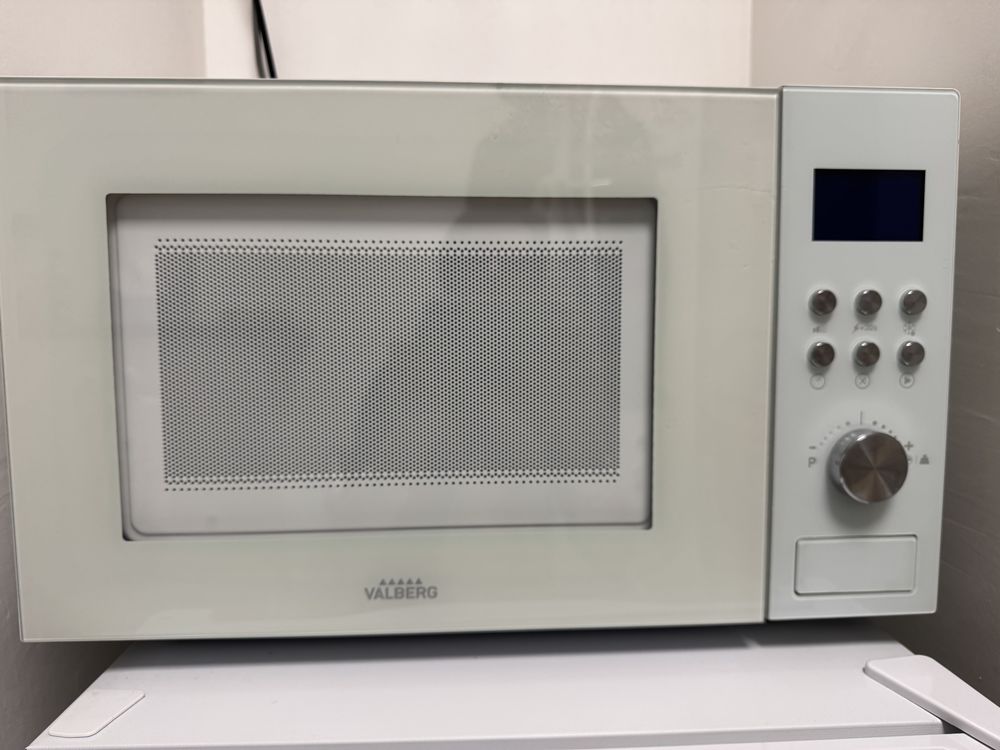Achetez micro onde valberg quasi neuf, annonce vente à Rumilly (74 ...