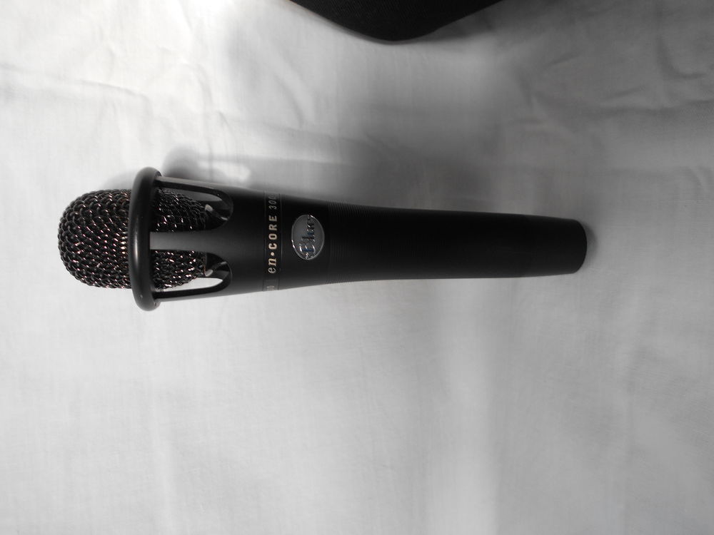 Achetez micro de studio occasion, annonce vente à Talairan (11) WB173616577