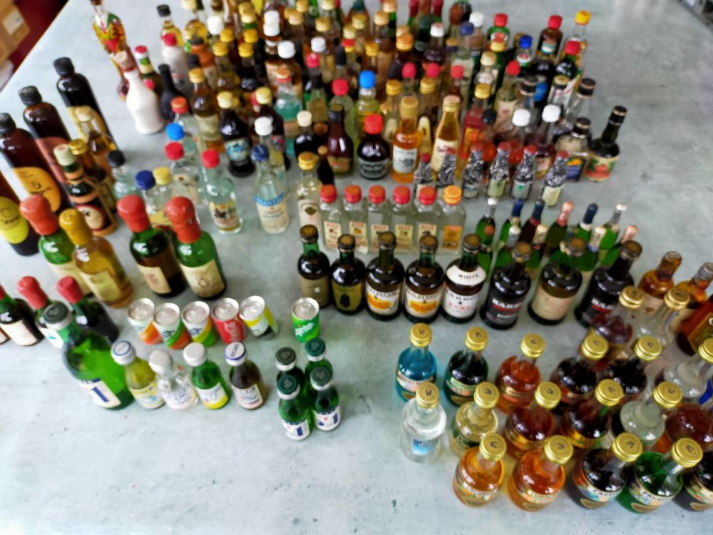 Mignonettes Alcool d’occasion