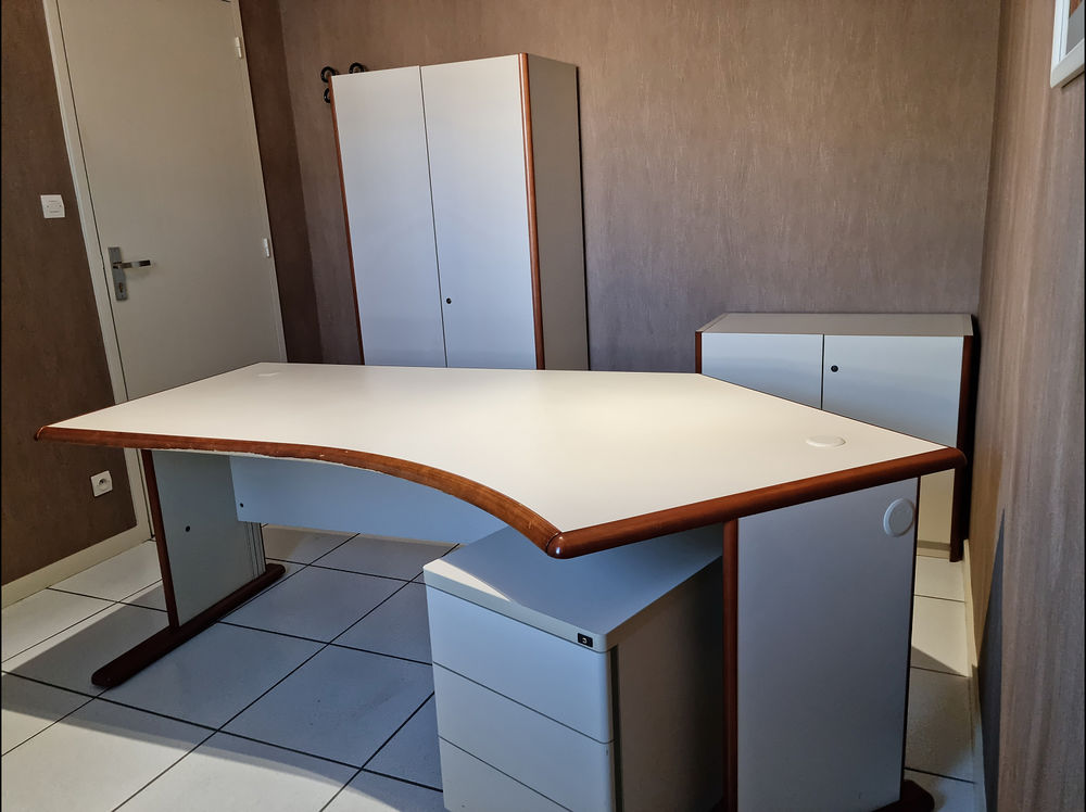 Armoires occasion , annonces achat et vente de armoires - ParuVendu Mondebarras