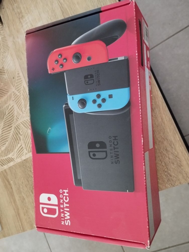 Achetez nintendo switch quasi neuf, annonce vente à Toulon (83) WB171794981