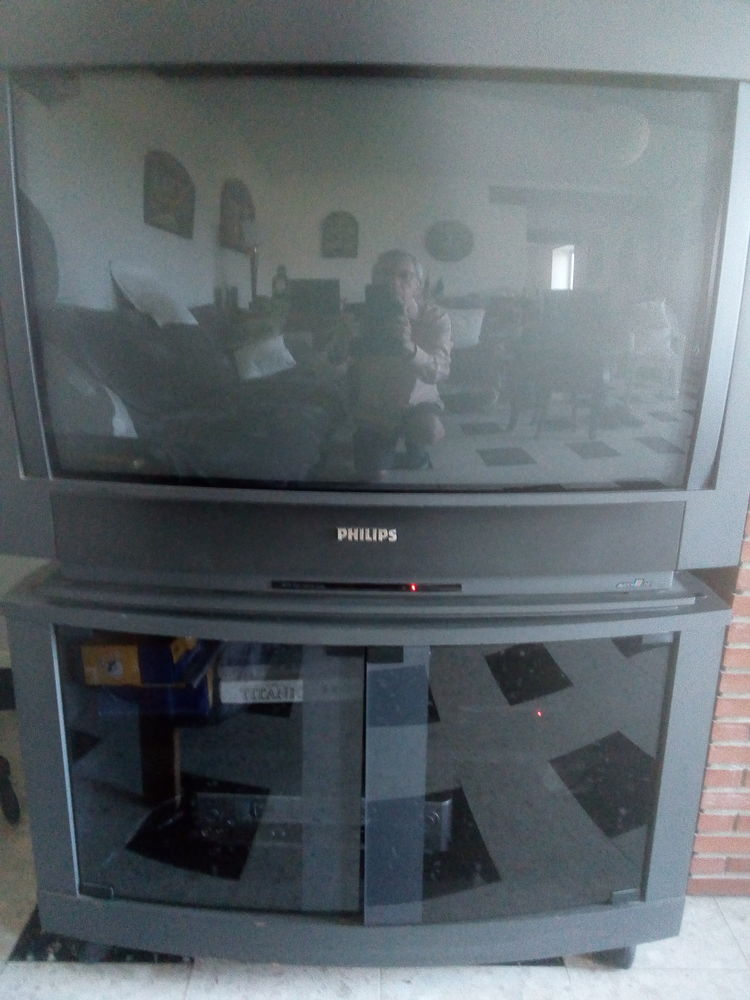 Achetez tv philips matchline unique/collector, annonce vente à Saint-Quentin (02) WB172223740