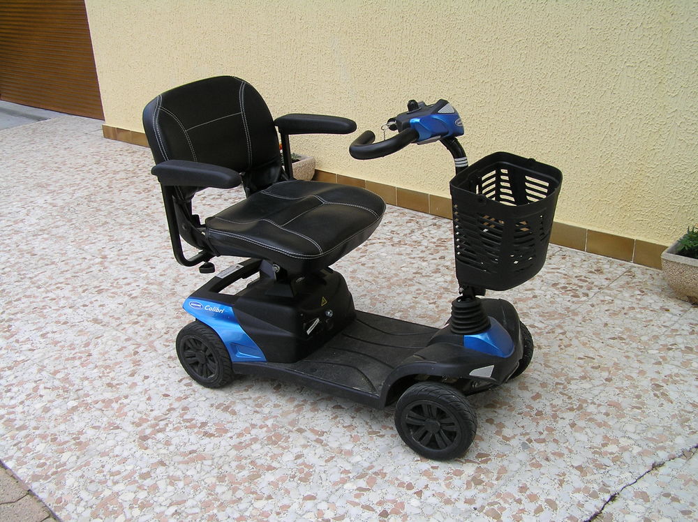 Achetez scooter 4 roues occasion, annonce vente à Estrablin (38 ...