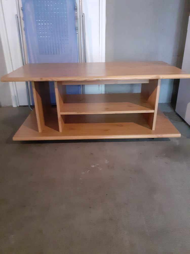 Achetez table basse roulante occasion, annonce vente à Reugny (03 ...