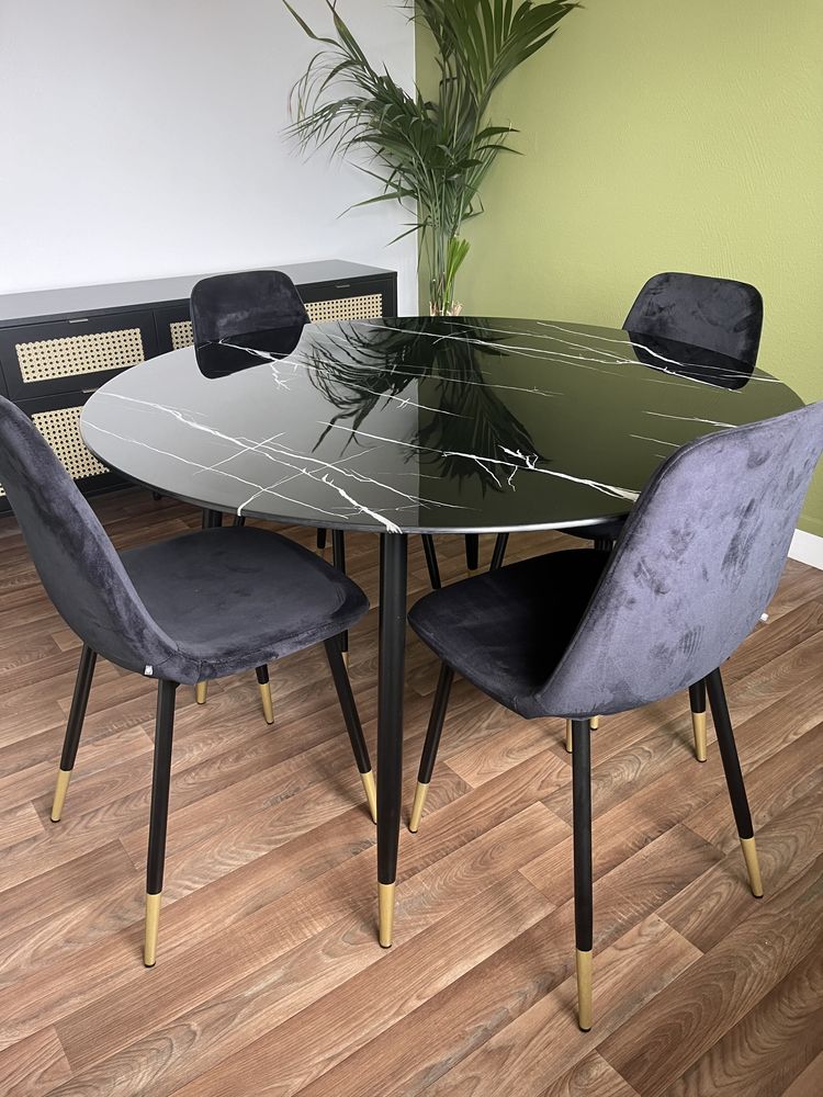 Achetez table de salle à occasion, annonce vente à Mont-Saint-Aignan (76) WB173851581