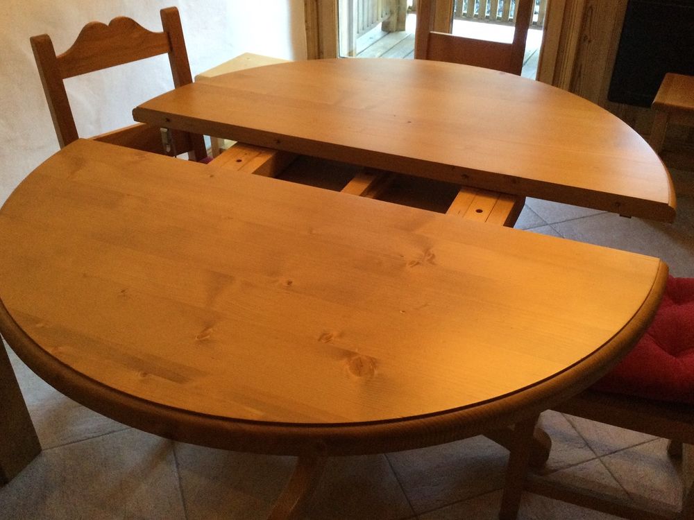 Achetez tables 1 table quasi neuf, annonce vente à Valloire (73 ...