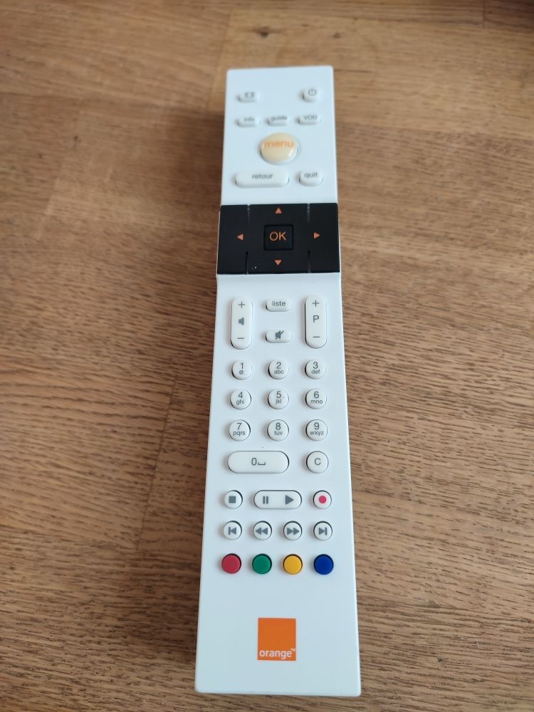 Achetez télécommande orange quasi neuf, annonce vente à Auxerre (89 ...
