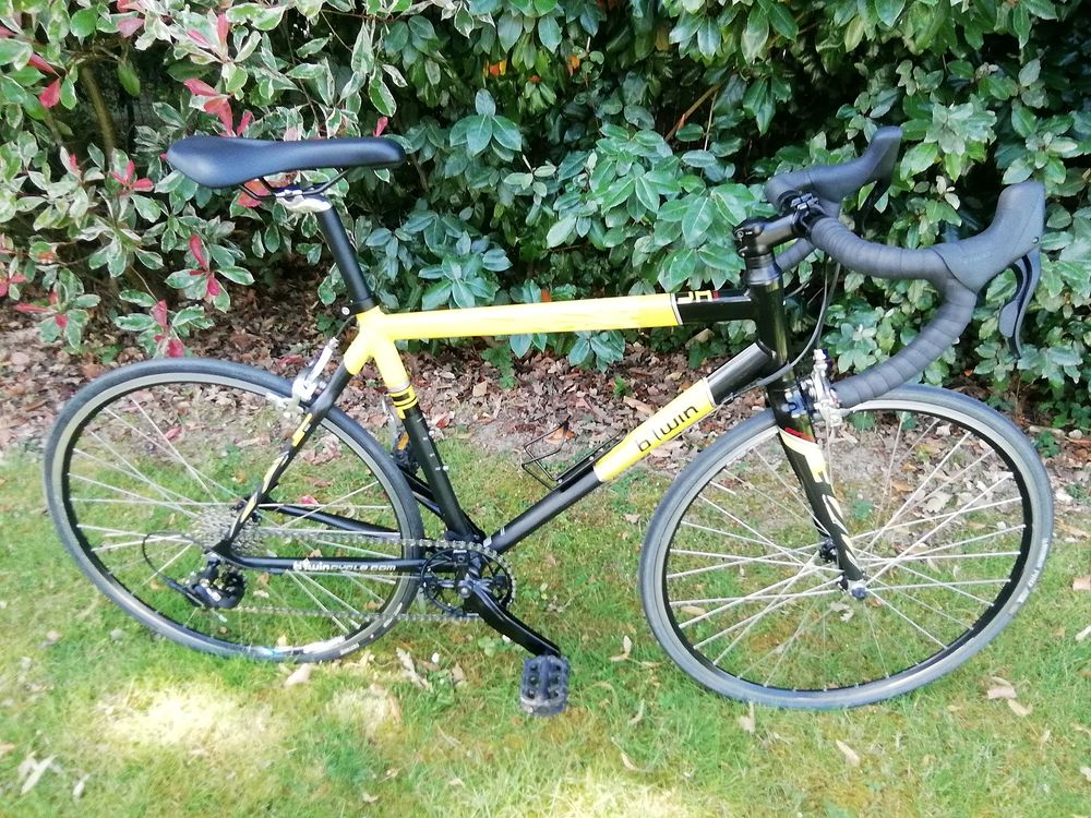 Achetez vélo route b'twin t. occasion, annonce vente à Saint-Clément-de ...