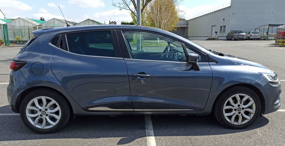 Renault Clio IV initiale paris occasion : annonces achat, vente de voitures