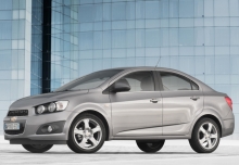 Fiche technique Chevrolet Aveo, fiches techniques voitures Aveo par année